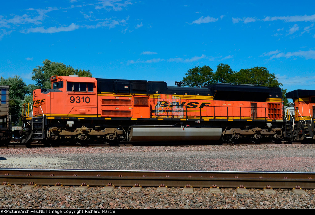 BNSF 9310
